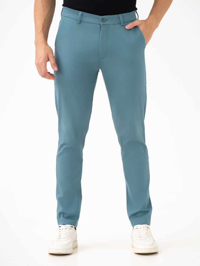 Khakis vs Chinos: What's the Difference and How to Choose